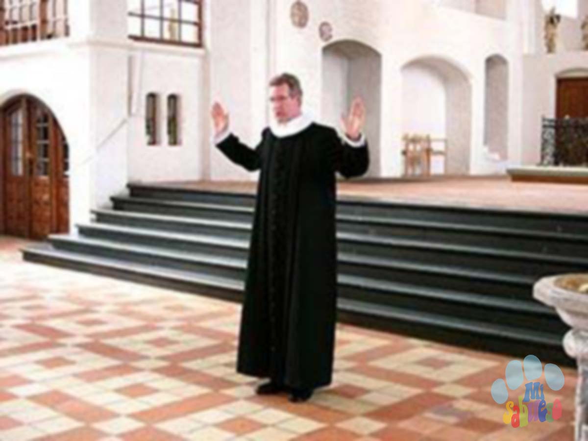 Soñar con Sotana | Significado de los Sueños | MiSabueso